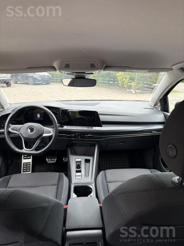 Melns Volkswagen Golf VIII 2020 Rīga, ar dzinēja tilpumu 2.00 L un nobraukumu 105 tūkst. km par 19300 €, foto 3 vietnē AUTOMOTO.COM.LV