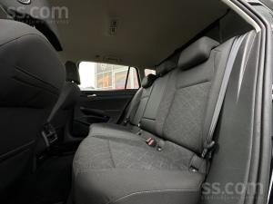 Black Volkswagen Golf VIII 2021 in Valmiera, with an engine capacity of 2.00 L and mileage of 122 thousand km for 18800 €, photo 22 on AUTOMOTO.COM.LV