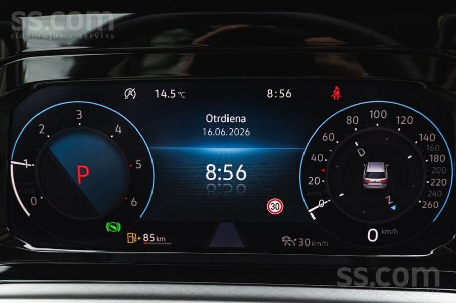 Черный Фольксваген Golf 8 2021 в Вентспилс, объемом двигателя 2.00 л и пробегом 168 тыс. км за 17000 €, фото 20 на AUTOMOTO.COM.LV