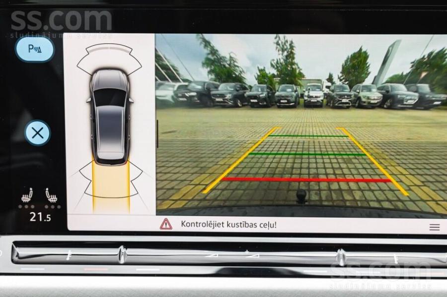 Черный Фольксваген Golf 8 2021 в Вентспилс, объемом двигателя 2.00 л и пробегом 168 тыс. км за 17000 €, фото 23 на AUTOMOTO.COM.LV