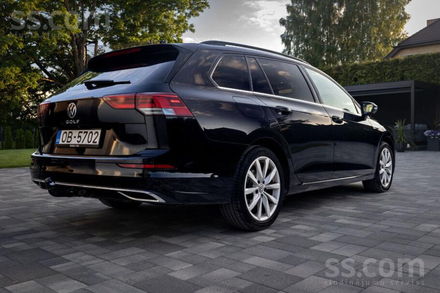 Melns Volkswagen Golf VIII 2021 Rīga, ar dzinēja tilpumu 2.00 L un nobraukumu 135 tūkst. km par 17500 €, foto 1 vietnē AUTOMOTO.COM.LV