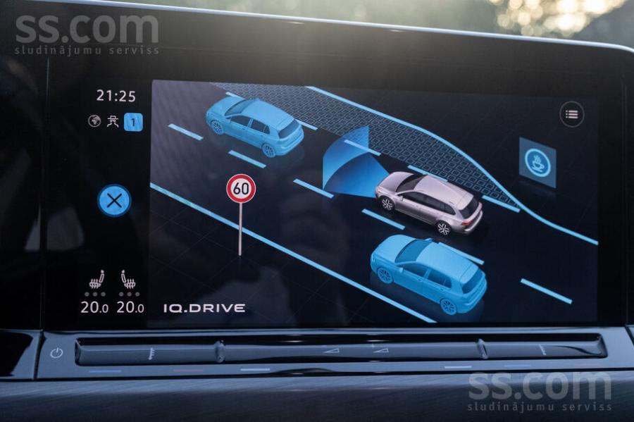 Melns Volkswagen Golf VIII 2021 Rīga, ar dzinēja tilpumu 2.00 L un nobraukumu 135 tūkst. km par 17500 €, foto 14 vietnē AUTOMOTO.COM.LV
