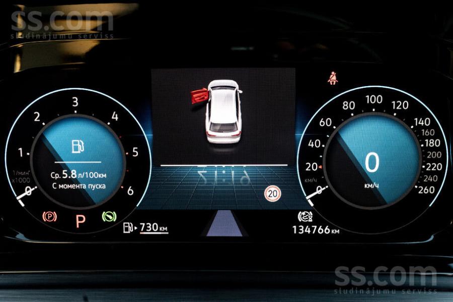 Melns Volkswagen Golf VIII 2021 Rīga, ar dzinēja tilpumu 2.00 L un nobraukumu 135 tūkst. km par 17500 €, foto 17 vietnē AUTOMOTO.COM.LV