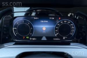 Black Volkswagen Golf VIII 2021 in Riga, with an engine capacity of 2.00 L and mileage of 153 thousand km for 16350 €, photo 18 on AUTOMOTO.COM.LV