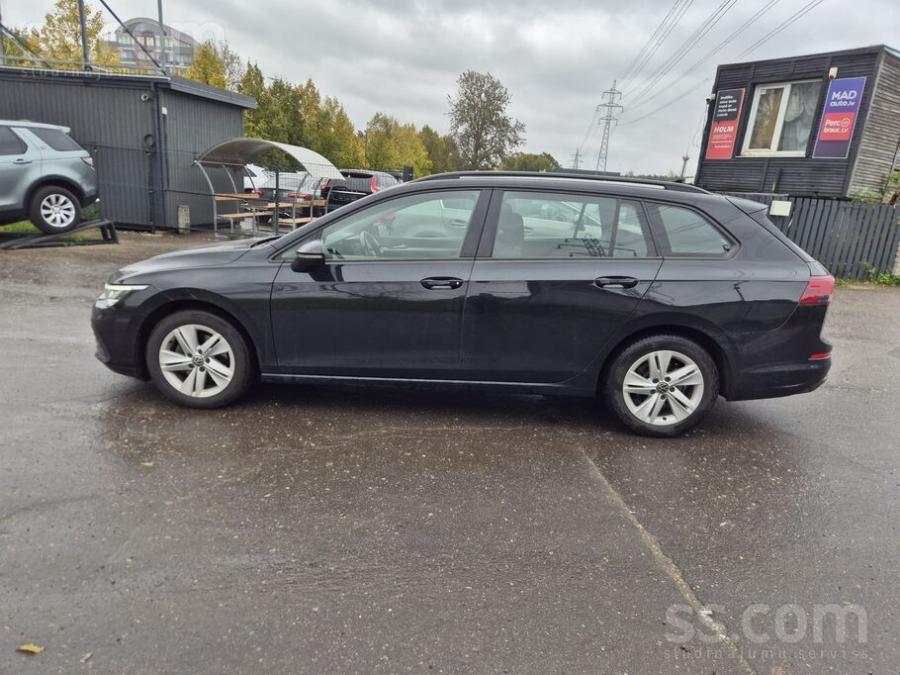 Black Volkswagen Golf VIII 2021 in Riga, with an engine capacity of 1.00 L and mileage of 187 thousand km for 14190 €, photo 10 on AUTOMOTO.COM.LV