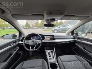 Black Volkswagen Golf VIII 2021 in Riga, with an engine capacity of 1.00 L and mileage of 187 thousand km for 14190 €, photo 11 on AUTOMOTO.COM.LV