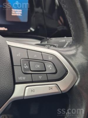 Black Volkswagen Golf VIII 2021 in Riga, with an engine capacity of 1.00 L and mileage of 187 thousand km for 14190 €, photo 20 on AUTOMOTO.COM.LV