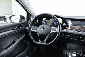 Melns Volkswagen Golf VIII 2022 Rīga, ar dzinēja tilpumu 2.00 L un nobraukumu 139 tūkst. km par 19550 €, foto 32 vietnē AUTOMOTO.COM.LV