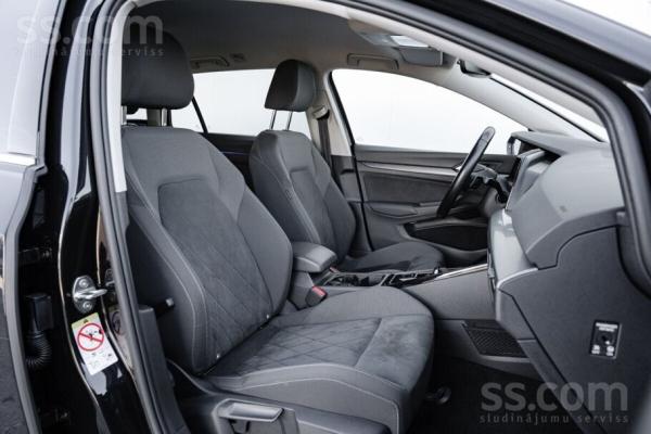 Melns Volkswagen Golf VIII 2022 Rīga, ar dzinēja tilpumu 2.00 L un nobraukumu 139 tūkst. km par 18000 €, foto 7 vietnē AUTOMOTO.COM.LV