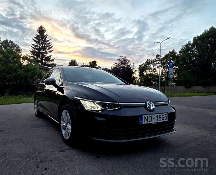 Melns Volkswagen Golf VIII 2022 Rīga, ar dzinēja tilpumu 1.50 L un nobraukumu 56 tūkst. km par 19900 €, foto 1 vietnē AUTOMOTO.COM.LV