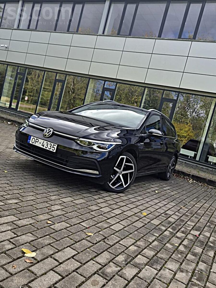 Black Volkswagen Golf VIII 2022 in Tukums, with an engine capacity of 2.00 L and mileage of 168 thousand km for 15300 €, photo 3 on AUTOMOTO.COM.LV