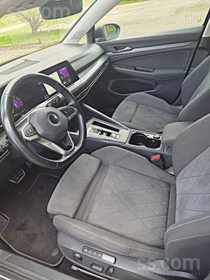 Black Volkswagen Golf VIII 2022 in Tukums, with an engine capacity of 2.00 L and mileage of 168 thousand km for 15300 €, photo 12 on AUTOMOTO.COM.LV