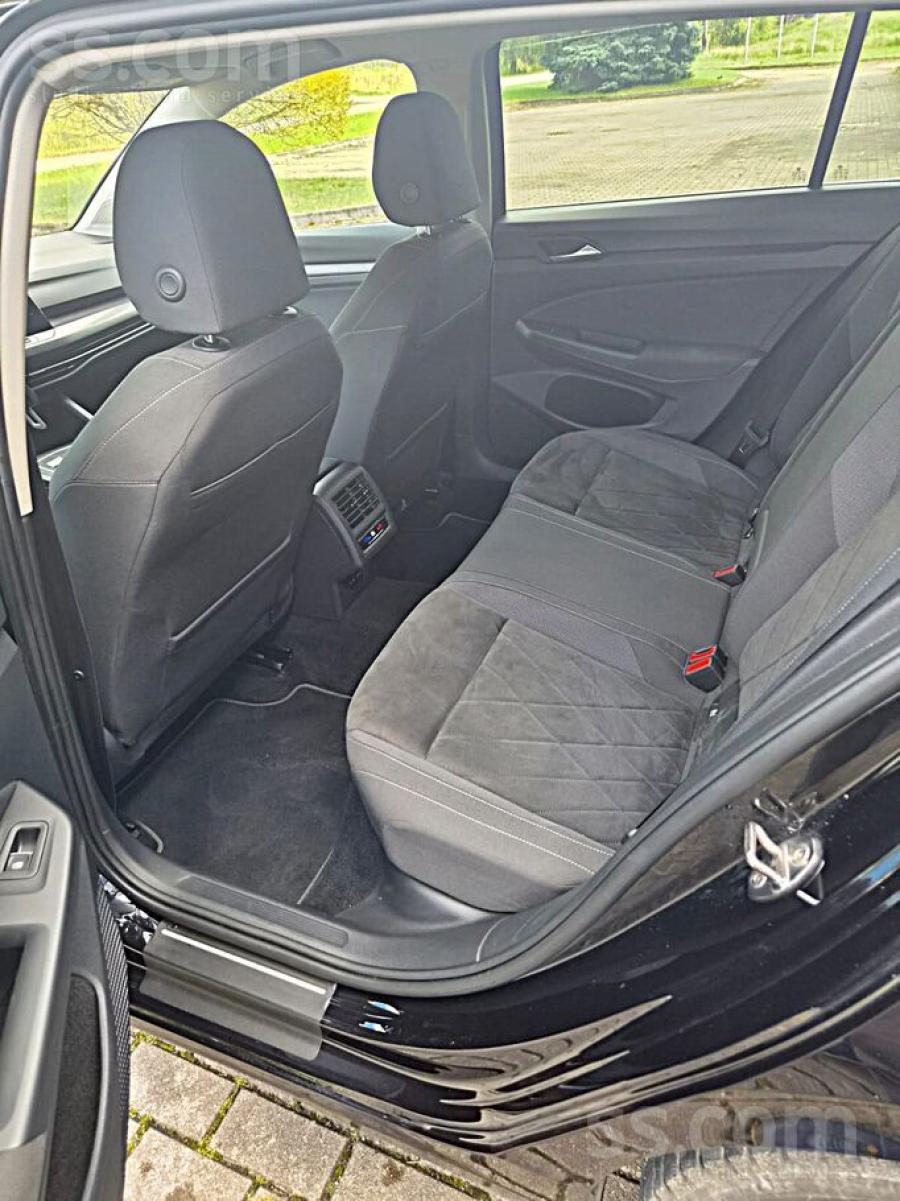 Black Volkswagen Golf VIII 2022 in Tukums, with an engine capacity of 2.00 L and mileage of 168 thousand km for 15300 €, photo 20 on AUTOMOTO.COM.LV