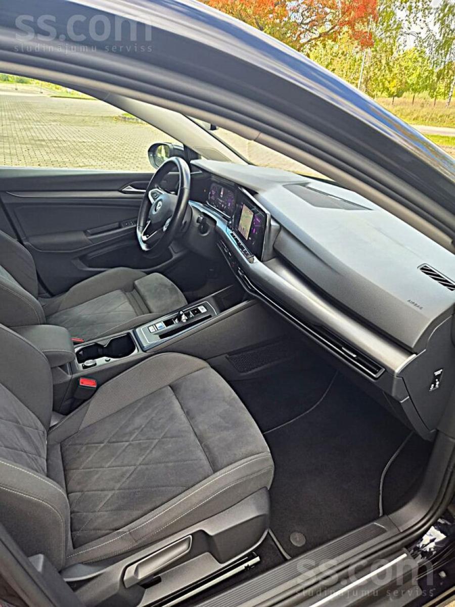 Black Volkswagen Golf VIII 2022 in Tukums, with an engine capacity of 2.00 L and mileage of 168 thousand km for 15300 €, photo 22 on AUTOMOTO.COM.LV