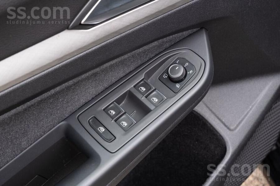 Черный Фольксваген Golf 8 2023 в Рига, объемом двигателя 1.50 л и пробегом 133 тыс. км за 17950 €, фото 22 на AUTOMOTO.COM.LV