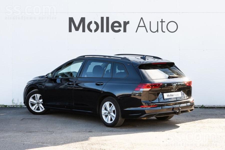 Black Volkswagen Golf VIII 2023 in Riga, with an engine capacity of 1.50 L and mileage of 159 thousand km for 17900 €, photo 5 on AUTOMOTO.COM.LV