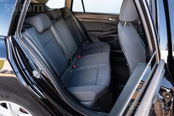 Черный Фольксваген Golf 8 2023 в Рига, объемом двигателя 1.50 л и пробегом 159 тыс. км за 17900 €, фото 7 на AUTOMOTO.COM.LV