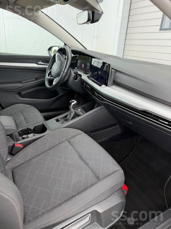 Фольксваген Golf 8 2024 в Елгава на AUTOMOTO.COM.LV Черный Фольксваген Golf 8 2024 в Елгава, объемом двигателя 2.00 л и пробегом 86 тыс. км за 16800 €, фото 8 на AUTOMOTO.COM.LV