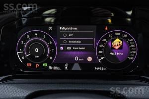 Синий Фольксваген Golf 8 2021 в Рига, объемом двигателя 2.00 л и пробегом 75 тыс. км за 28750 €, фото 12 на AUTOMOTO.COM.LV