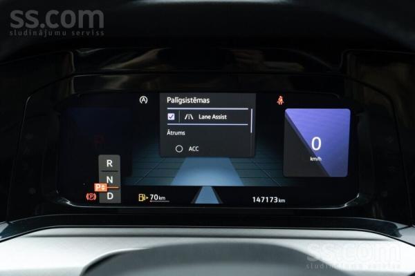 Zils Volkswagen Golf VIII 2021 Rīga, ar dzinēja tilpumu 1.50 L un nobraukumu 146 tūkst. km par 14900 €, foto 11 vietnē AUTOMOTO.COM.LV