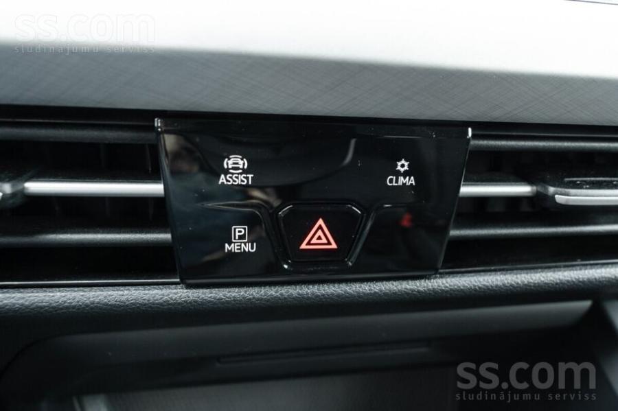 Синий Фольксваген Golf 8 2021 в Рига, объемом двигателя 1.50 л и пробегом 146 тыс. км за 14900 €, фото 17 на AUTOMOTO.COM.LV