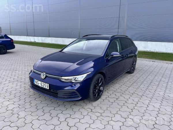 Синий Фольксваген Golf 8 2022 в Рига, объемом двигателя 2.00 л и пробегом 123 тыс. км за 16200 €, фото 1 на AUTOMOTO.COM.LV