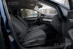 Zils Volkswagen Golf VIII 2022 Jelgava, ar dzinēja tilpumu 2.00 L un nobraukumu 136 tūkst. km par 17100 €, foto 20 vietnē AUTOMOTO.COM.LV