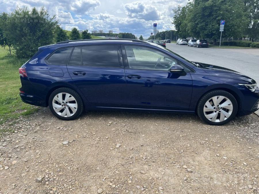 Синий Фольксваген Golf 8 2022 в Рига, объемом двигателя 2.00 л и пробегом 85 тыс. км за 18500 €, фото 3 на AUTOMOTO.COM.LV