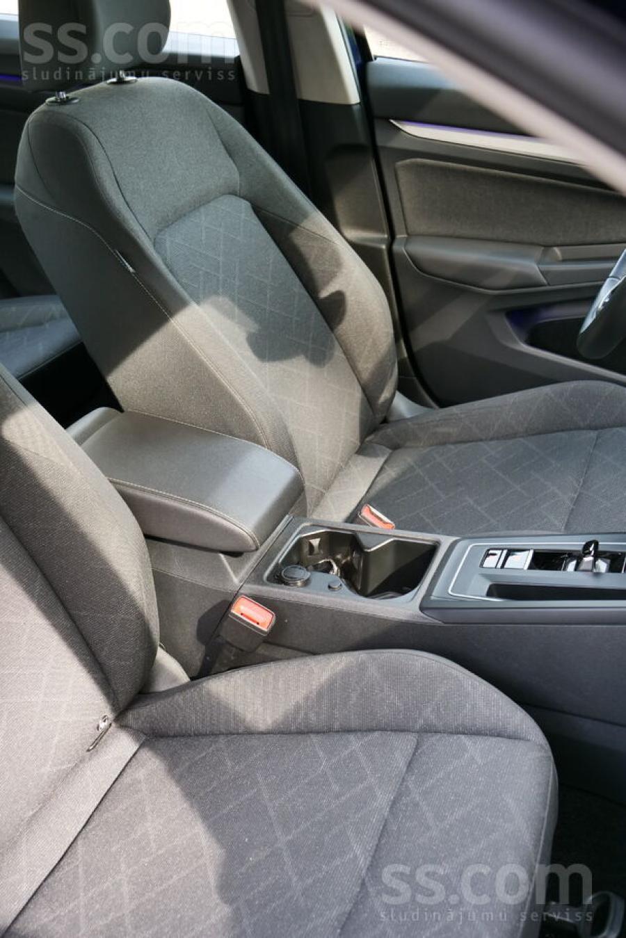 Zils Volkswagen Golf VIII 2022 Cēsis, ar dzinēja tilpumu 2.00 L un nobraukumu 139 tūkst. km par 16400 €, foto 10 vietnē AUTOMOTO.COM.LV