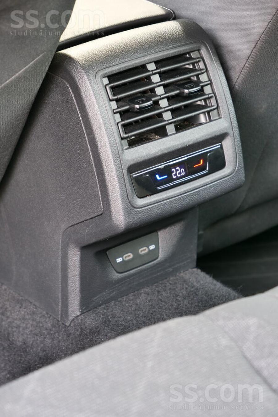 Zils Volkswagen Golf VIII 2022 Cēsis, ar dzinēja tilpumu 2.00 L un nobraukumu 139 tūkst. km par 16400 €, foto 12 vietnē AUTOMOTO.COM.LV