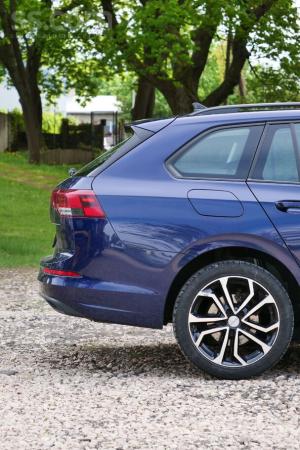 Zils Volkswagen Golf VIII 2022 Cēsis, ar dzinēja tilpumu 2.00 L un nobraukumu 139 tūkst. km par 16400 €, foto 16 vietnē AUTOMOTO.COM.LV