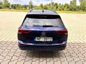 Blue Volkswagen Golf VIII 2022 in Riga, with an engine capacity of 2.00 L and mileage of 123 thousand km for 16200 €, photo 5 on AUTOMOTO.COM.LV