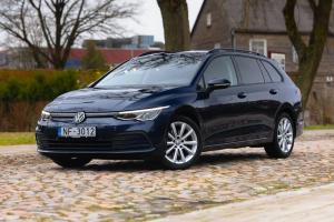 Синий Фольксваген Golf 8 2022 в Елгава, объемом двигателя 2.00 л и пробегом 136 тыс. км за 16800 €, фото  на AUTOMOTO.COM.LV