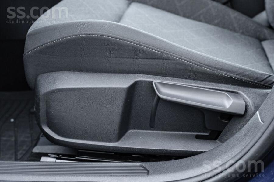 Синий Фольксваген Golf 8 2024 в Рига, объемом двигателя 1.50 л и пробегом 53 тыс. км за 24900 €, фото 9 на AUTOMOTO.COM.LV