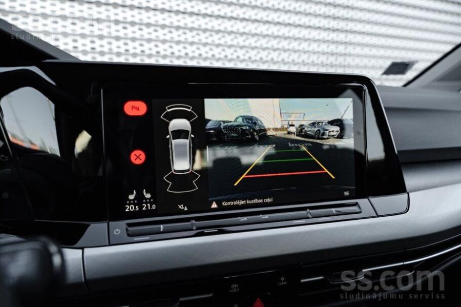Синий Фольксваген Golf 8 2024 в Рига, объемом двигателя 1.50 л и пробегом 53 тыс. км за 24900 €, фото 14 на AUTOMOTO.COM.LV