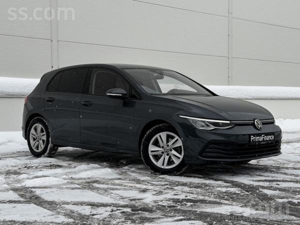 Grey Volkswagen Golf VIII 2020 in Riga, with an engine capacity of 1.50 L and mileage of 0 thousand km for 16490 €, photo 3 on AUTOMOTO.COM.LV