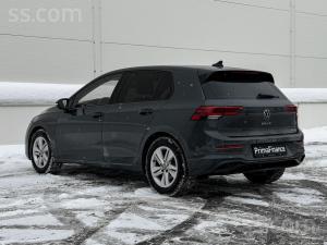 Grey Volkswagen Golf VIII 2020 in Riga, with an engine capacity of 1.50 L and mileage of 0 thousand km for 16490 €, photo 4 on AUTOMOTO.COM.LV