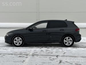 Grey Volkswagen Golf VIII 2020 in Riga, with an engine capacity of 1.50 L and mileage of 0 thousand km for 16490 €, photo 13 on AUTOMOTO.COM.LV