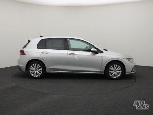 Grey Volkswagen Golf VIII 2020 in Vilnius, with an engine capacity of 2.00 L and mileage of 64 thousand km for 19399 €, photo 9 on AUTOMOTO.COM.LV