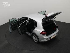 Grey Volkswagen Golf VIII 2020 in Vilnius, with an engine capacity of 2.00 L and mileage of 64 thousand km for 19399 €, photo 13 on AUTOMOTO.COM.LV