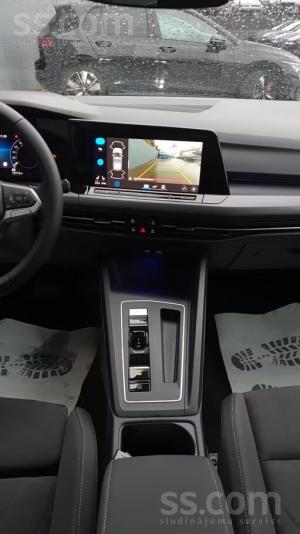 Pelēks Volkswagen Golf VIII 2020 Cēsis, ar dzinēja tilpumu 2.00 L un nobraukumu 104 tūkst. km par 23500 €, foto 7 vietnē AUTOMOTO.COM.LV