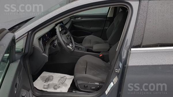 Pelēks Volkswagen Golf VIII 2020 Cēsis, ar dzinēja tilpumu 2.00 L un nobraukumu 104 tūkst. km par 23500 €, foto 7 vietnē AUTOMOTO.COM.LV