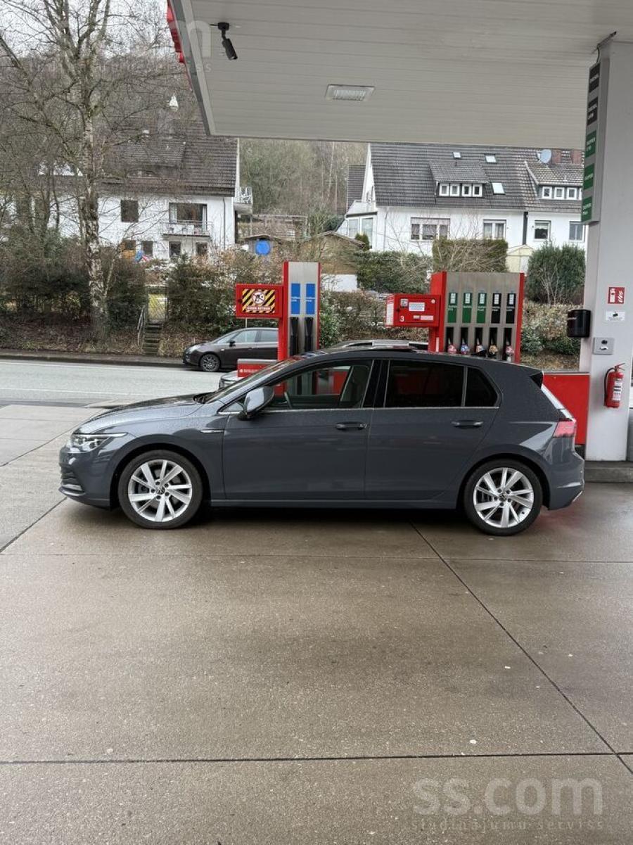 Pelēks Volkswagen Golf VIII 2020 Cēsis, ar dzinēja tilpumu 2.00 L un nobraukumu 104 tūkst. km par 23500 €, foto 22 vietnē AUTOMOTO.COM.LV