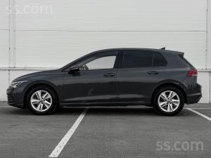 Pelēks Volkswagen Golf VIII 2020 Rīga, ar dzinēja tilpumu 1.50 L un nobraukumu 0 tūkst. km par 16490 €, foto 8 vietnē AUTOMOTO.COM.LV