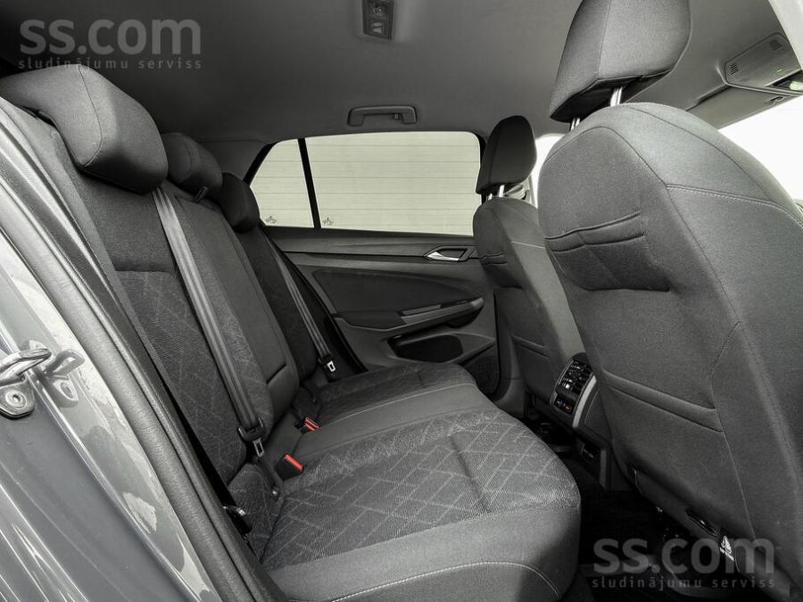 Pelēks Volkswagen Golf VIII 2020 Rīga, ar dzinēja tilpumu 1.50 L un nobraukumu 0 tūkst. km par 16490 €, foto 20 vietnē AUTOMOTO.COM.LV