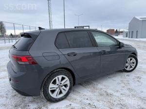 Серый Фольксваген Golf 8 2020 в Валмиера, объемом двигателя 1.40 л и пробегом 199 тыс. км за 15200 €, фото 4 на AUTOMOTO.COM.LV