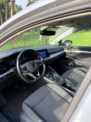 Серый Фольксваген Golf 8 2020 в Вентспилс, объемом двигателя 1.50 л и пробегом 78 тыс. км за 17500 €, фото 10 на AUTOMOTO.COM.LV