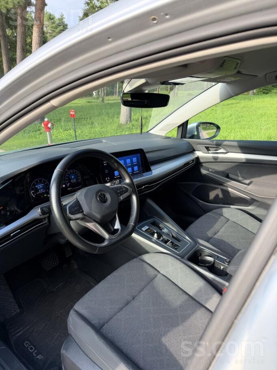 Серый Фольксваген Golf 8 2020 в Вентспилс, объемом двигателя 1.50 л и пробегом 78 тыс. км за 17500 €, фото 10 на AUTOMOTO.COM.LV