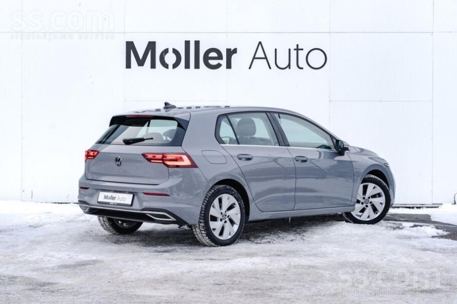 Pelēks Volkswagen Golf VIII 2021 Rīga, ar dzinēja tilpumu 1.40 L un nobraukumu 123 tūkst. km par 20950 €, foto 4 vietnē AUTOMOTO.COM.LV