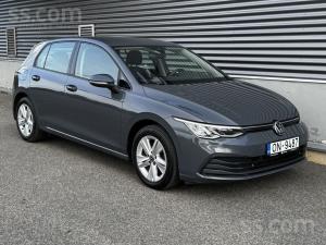 Pelēks Volkswagen Golf VIII 2021 Rīga, ar dzinēja tilpumu 1.00 L un nobraukumu 132 tūkst. km par 14900 €, foto 8 vietnē AUTOMOTO.COM.LV